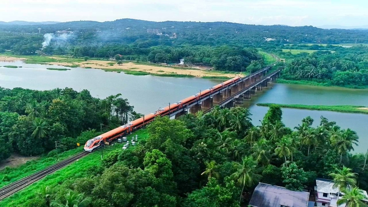 Vande Bharath Express Trains: Major Stations Train Numbers, Route